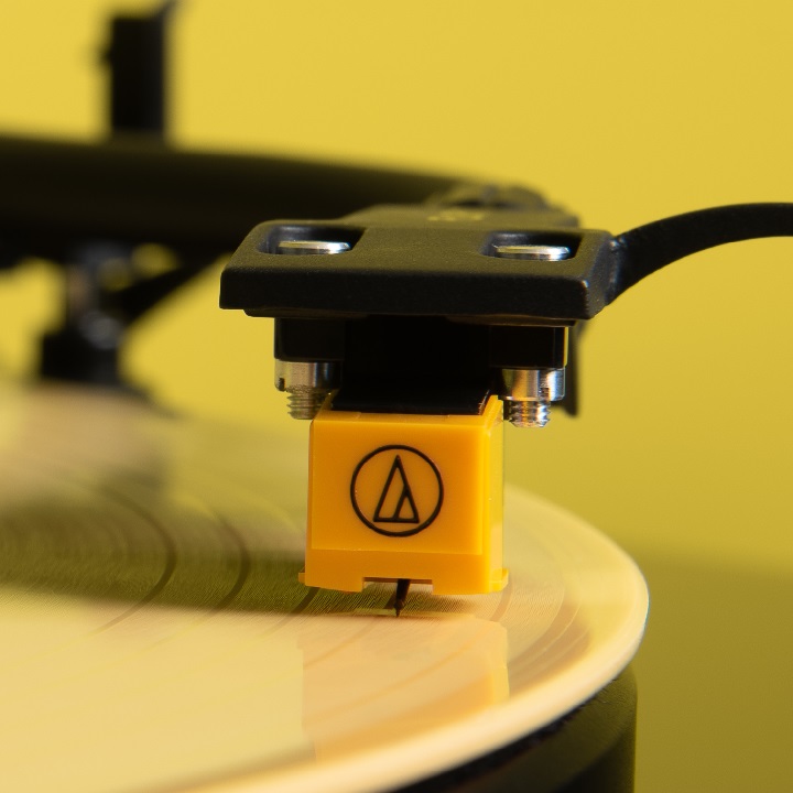 What is the difference between the cartridges offered by Fluance?